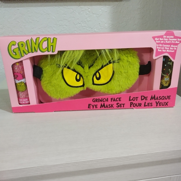 Bath & Body | Grinch Face Eye Mask Set Bath Salts Christmas New | Poshmark